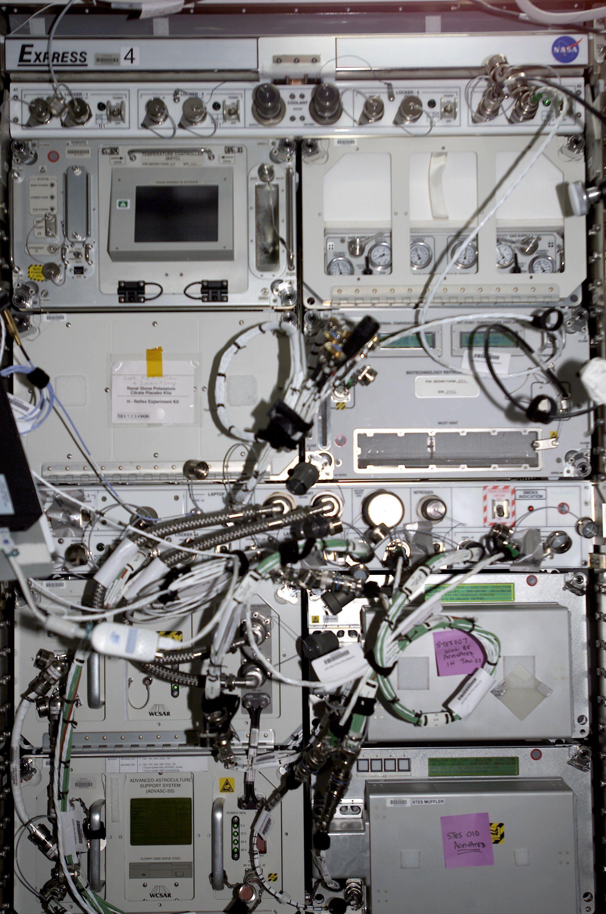 Trench The Nasa Flight Controller