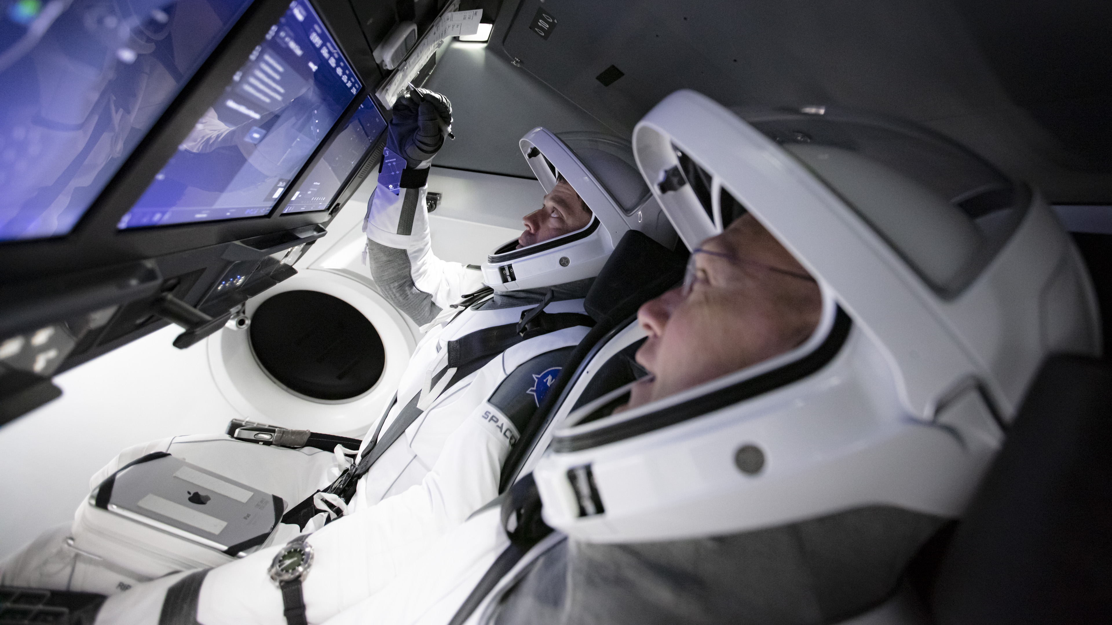 NASA, SpaceX Simulate Upcoming Crew Mission with Astronauts - NASA