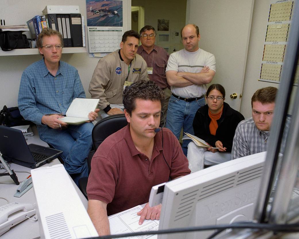 Control Room In Mojave Monitors Proteus - NASA