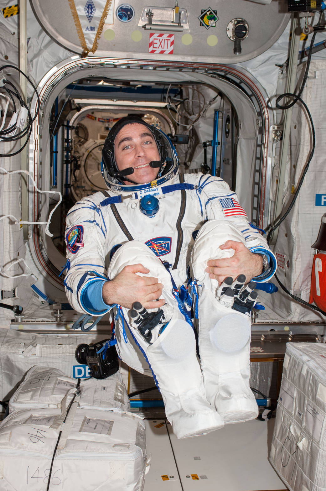 Chris Cassidy Wears a Russian Sokol Suit - NASA