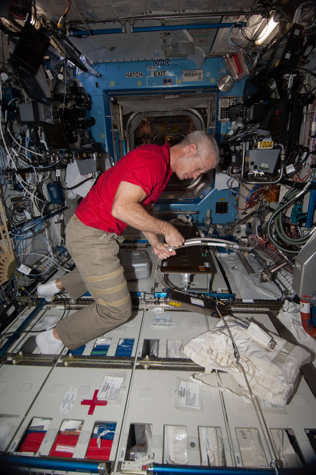 Swanson Works on WRS Condensate Pumping - NASA