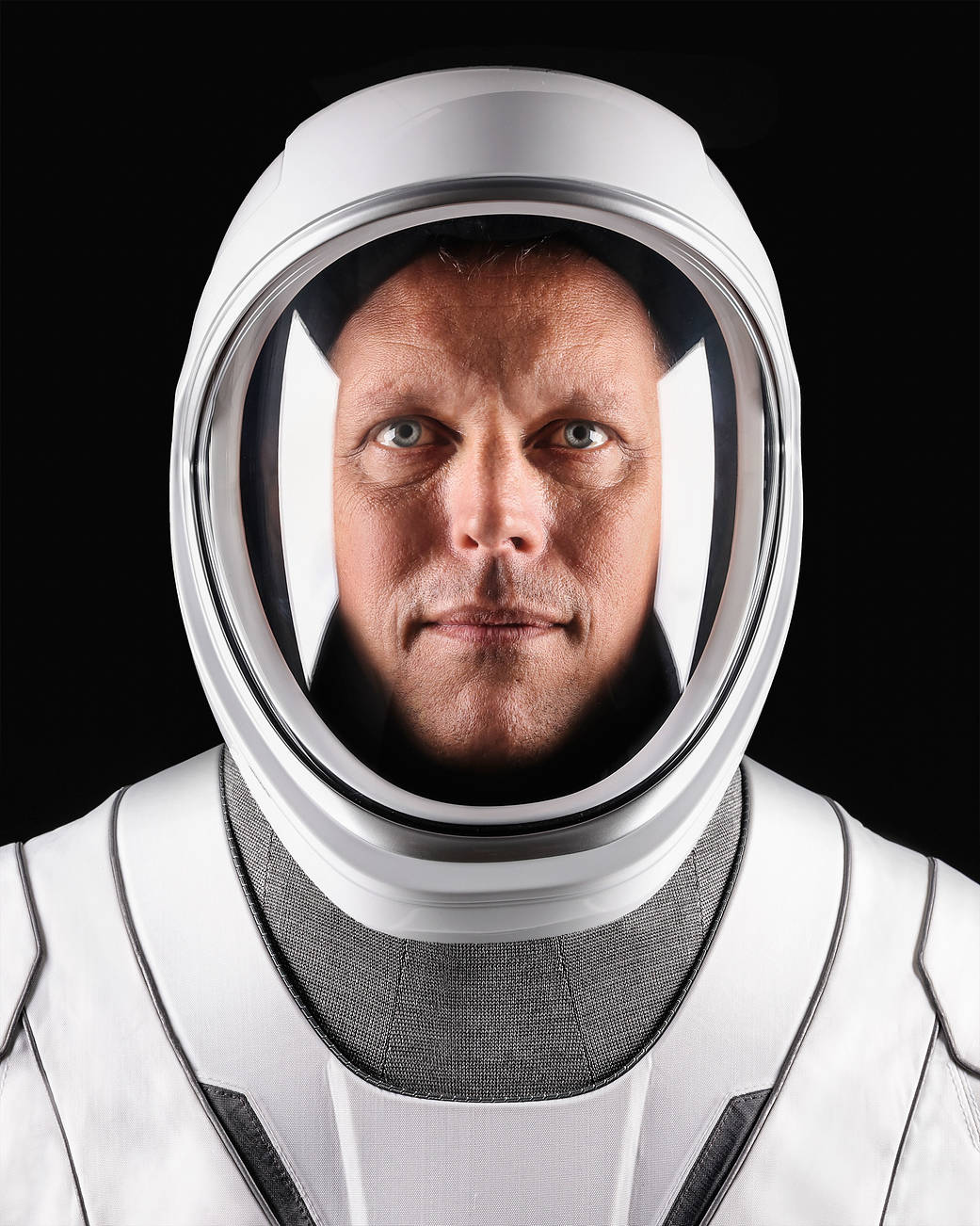 NASA Astronaut: Bob Hines - NASA