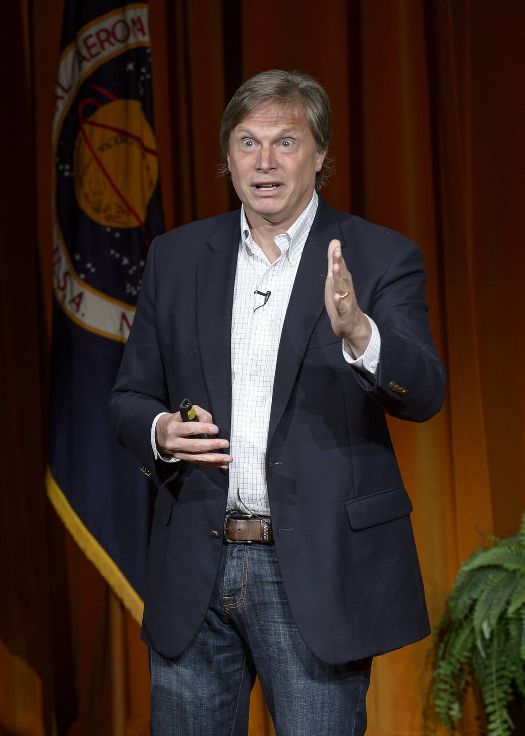 Mark Kasevich - Quantum Mechanics at Macroscopic Scales - NASA