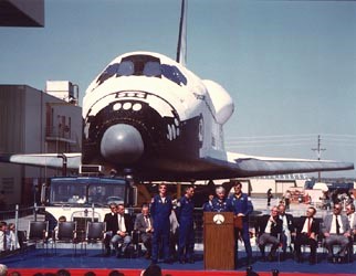 40 Years Ago: Space Shuttle Discovery Makes its Public Debut - NASA