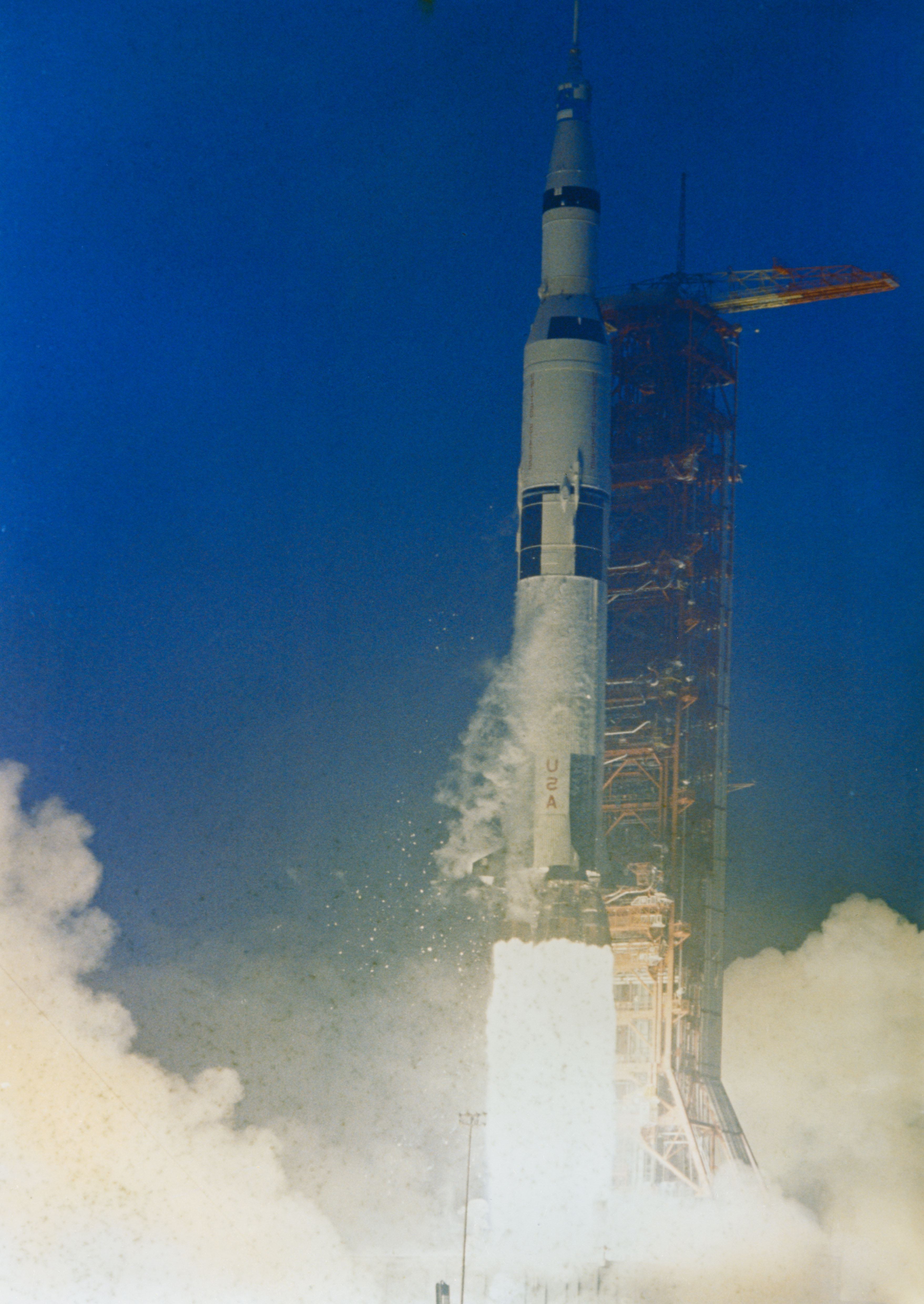 55 Years Ago: Apollo 12 Makes a Pinpoint Landing on the Moon - Cerebral ...