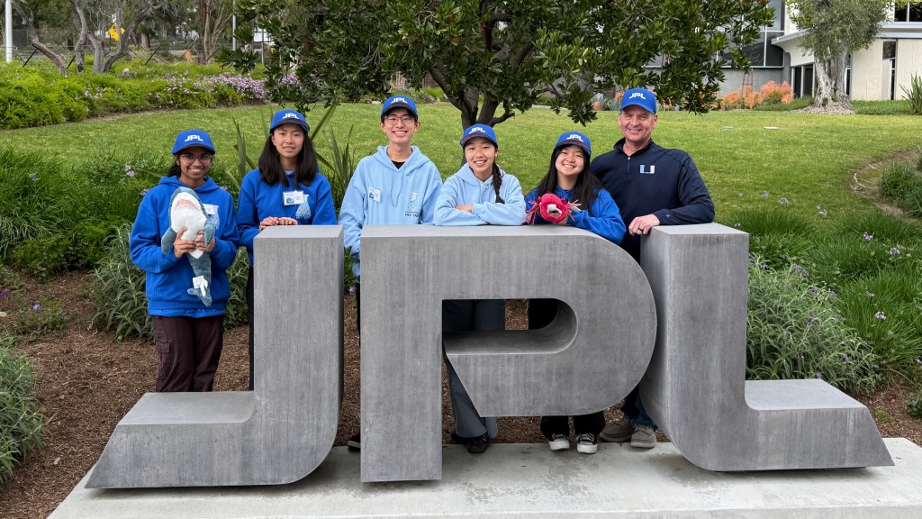 Pillars of Creation Star in New Visualization from NASA's Hubble and ...
